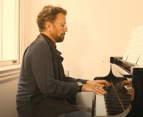 Stéphane Blet joue Le Bon, la Brute et le Truand d'Ennio Morricone ...